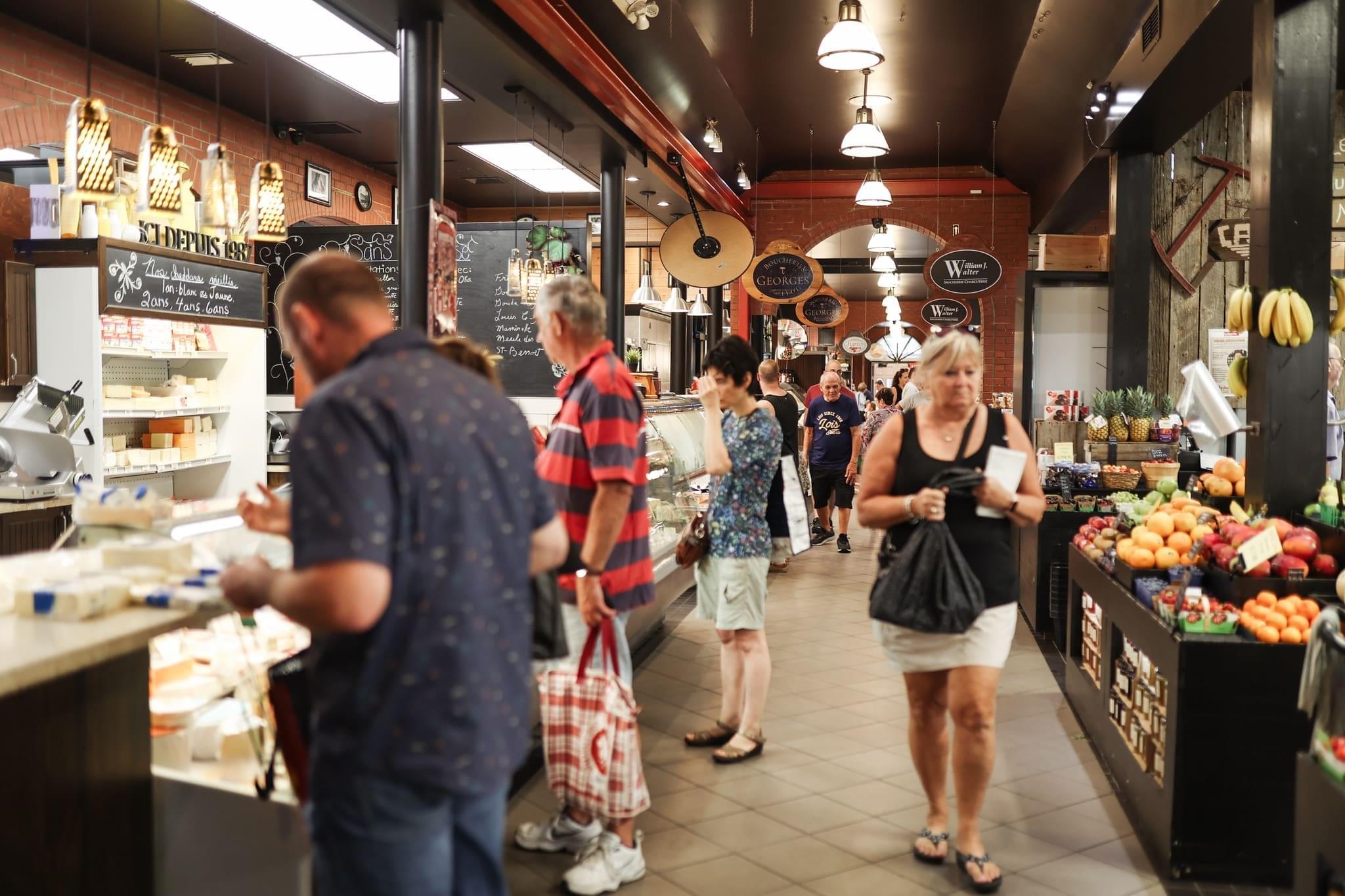 Le 1555 Marché public de Saint-Hyacinthe | Association des Marchés ...